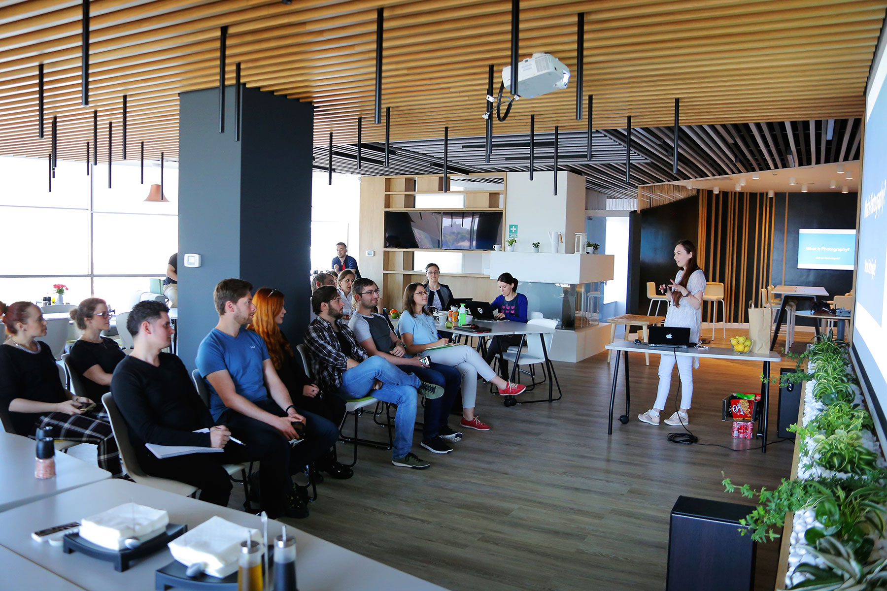 ΕΠΑΓΓΕΛΜΑΤΙΚΟΣ ΠΡΟΣΑΝΑΤΟΛΙΣΜΟΣ, ΣΥΜΒΟΥΛΕΥΤΙΚΗ ΣΤΑΔΙΟΔΡΟΜΙΑΣ ΚΑΙ ...